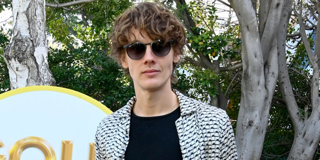 Hunter Doohan was seen wearing black Ray-Ban RB 3539 002/8G round ...